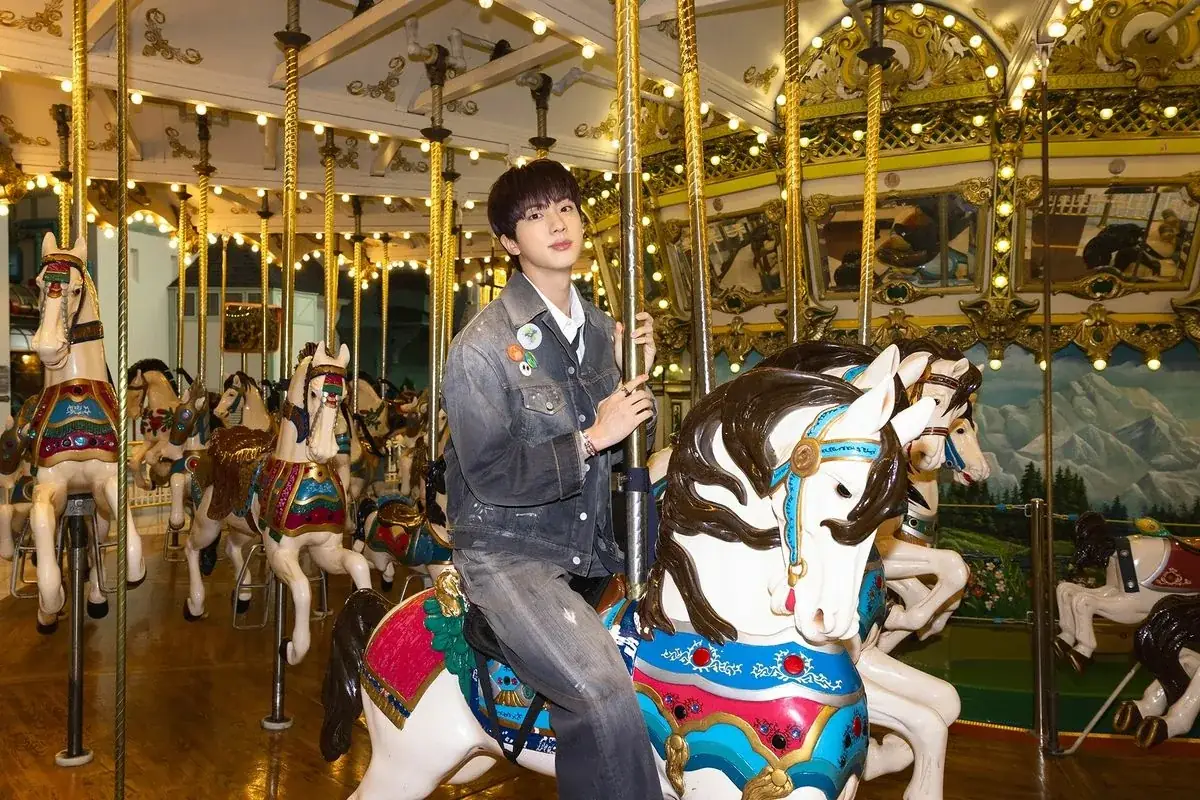 BTS выпустили музыкальное видео для «Merry Go Round» в эксклюзиве на ...